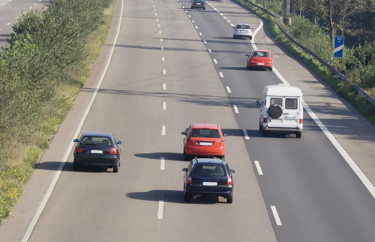 Explained: Tailgating and why it's a problem - Scrap Car Comparison