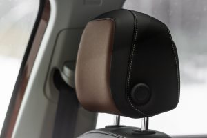 How To Adjust Head Restraints Correctly - Scrap Car Comparison