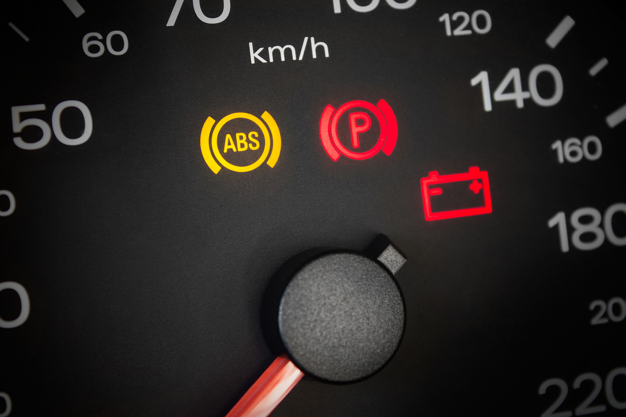 Which Warning Lights Fail An MOT?
